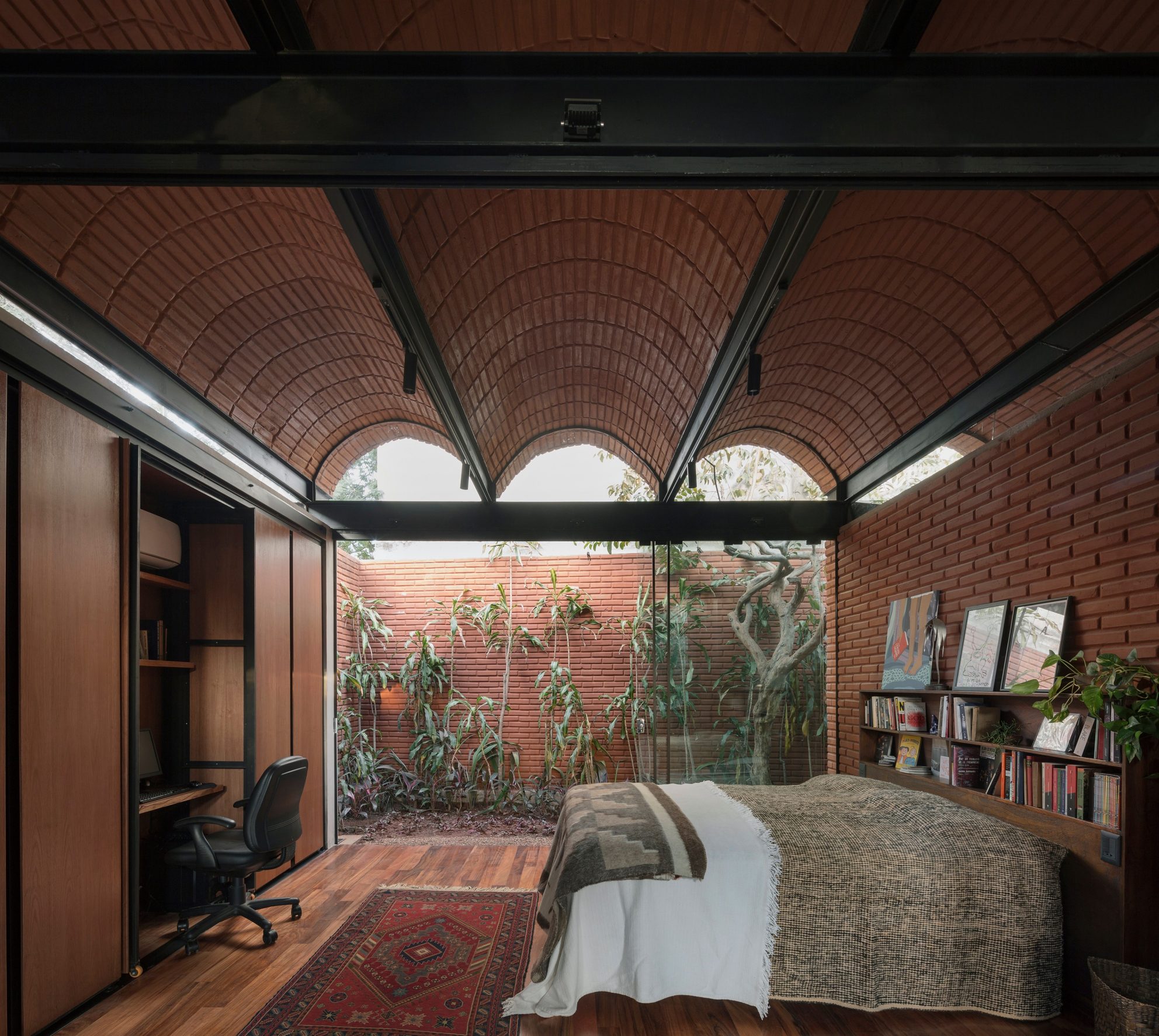 The Intermediate House - Paraguay